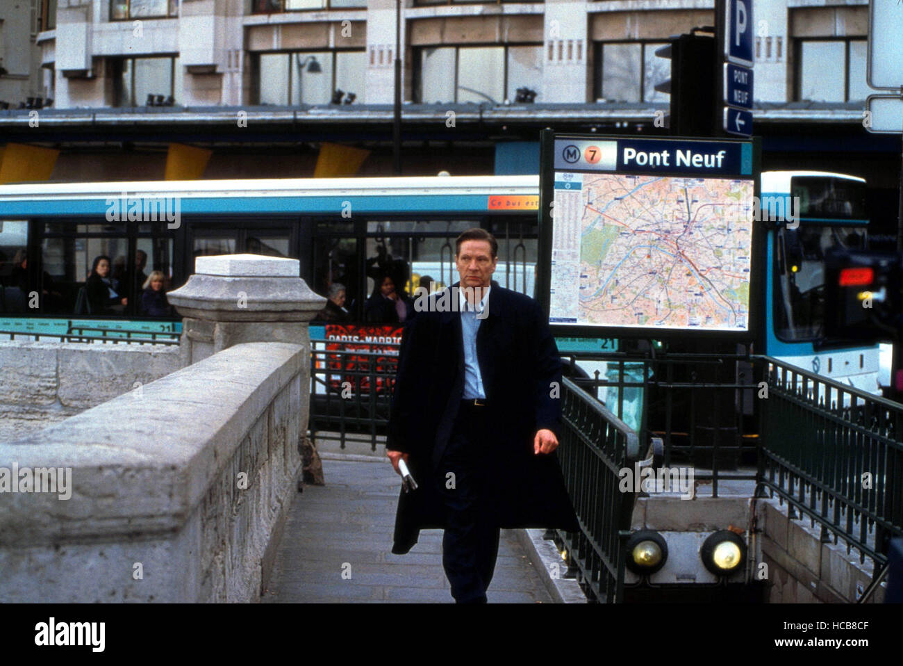 BOURNE IDENTITY, Chris Cooper, 2002, (c) Universal/courtesy Everett ...