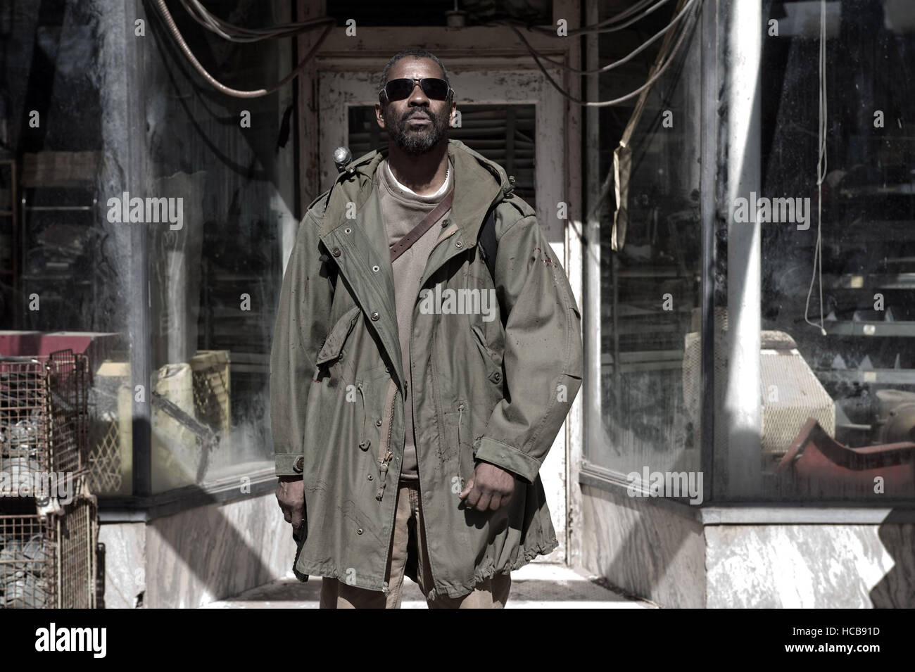 THE BOOK OF ELI, Denzel Washington, 2010. ph: David Lee/©Warner Bros ...