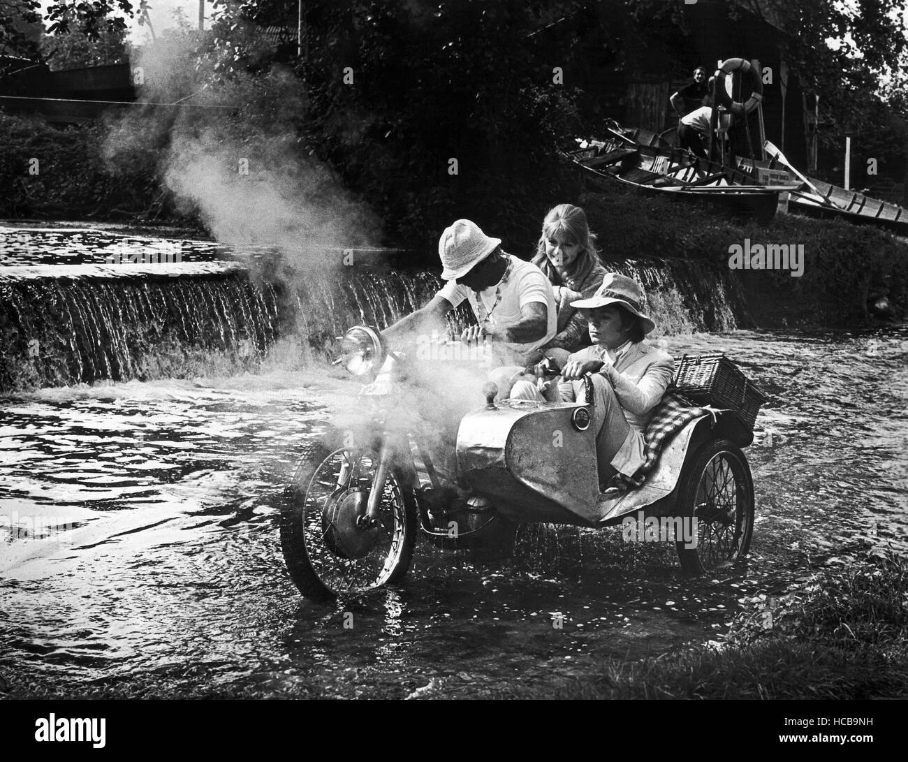 THE BUTTERCUP CHAIN, Sven-Bertil Taube, Jane Asher, Hywel Bennett, 1970 ...