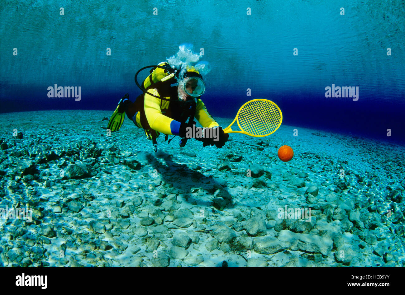 Tennis player in tank hi-res stock photography and images - Alamy