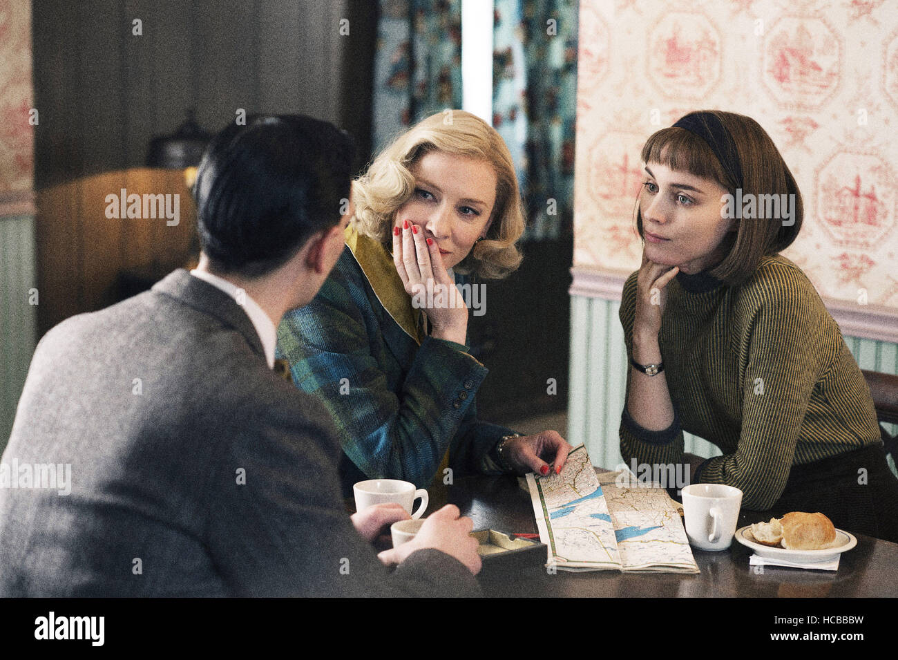 CAROL, from left: Cory Michael Smith, Cate Blanchett, Rooney Mara, 2015 ...