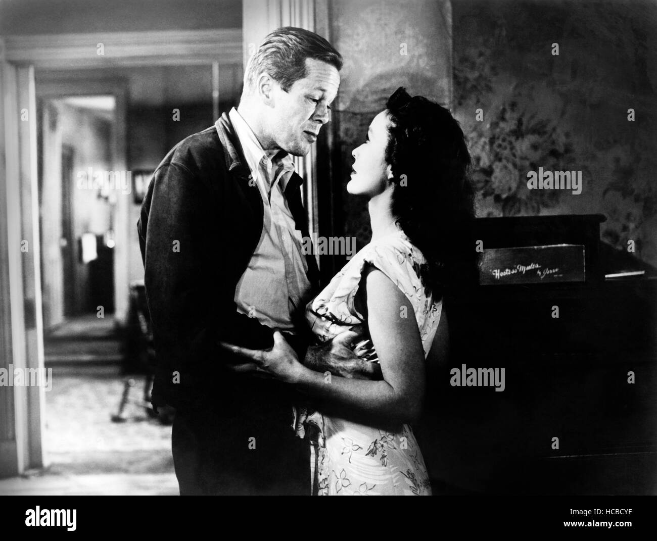 CHICAGO CALLING, from left: Dan Duryea, Mary Anderson, 1952 Stock Photo ...