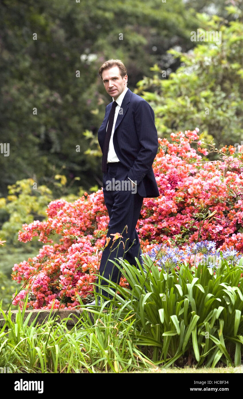 THE CONSTANT GARDENER, Ralph Fiennes, 2005, (c) Focus Features/courtesy ...