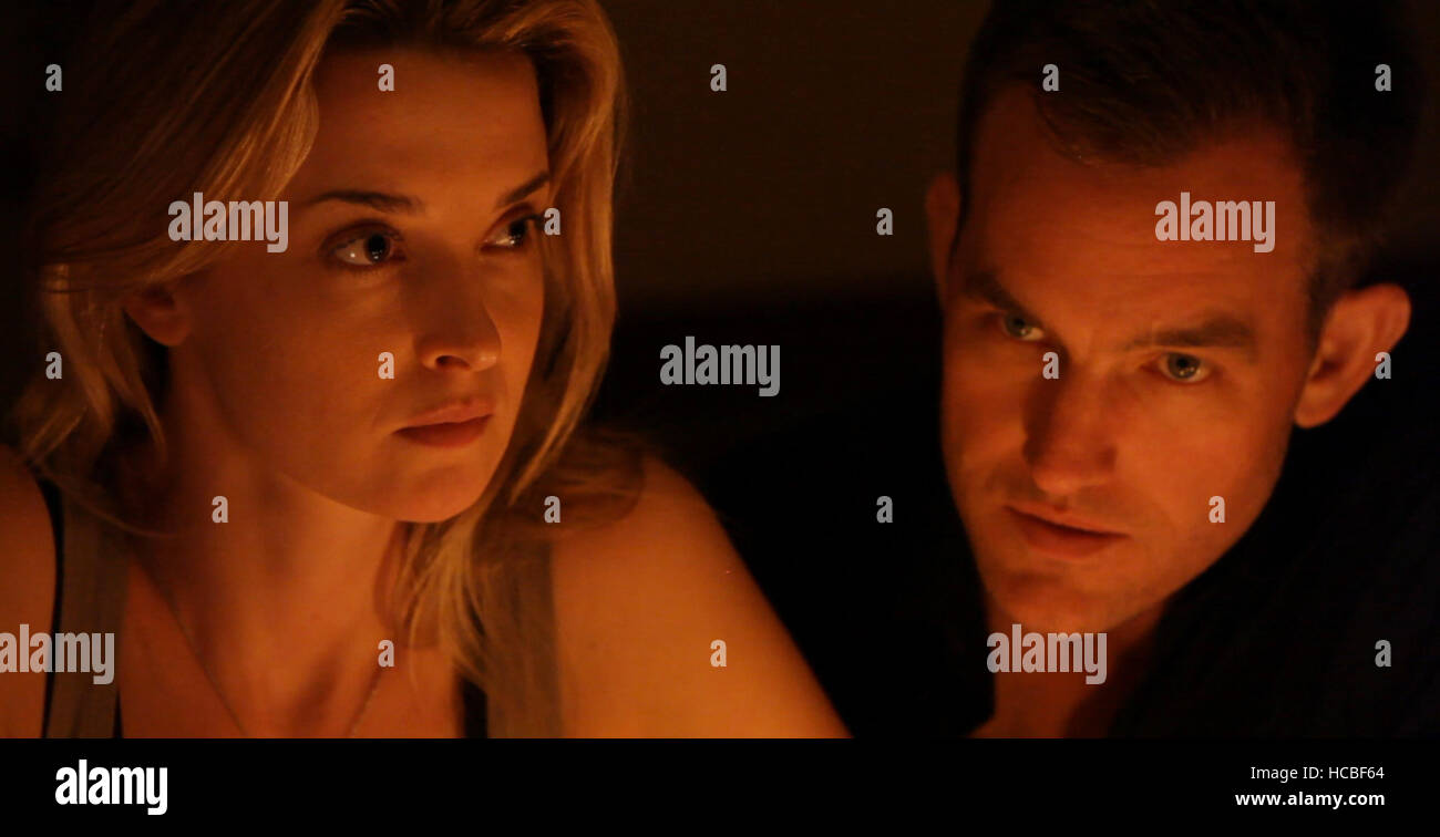 COHERENCE, l-r: Emily Foxler, Maury Sterling, 2013. ©Oscilloscope ...