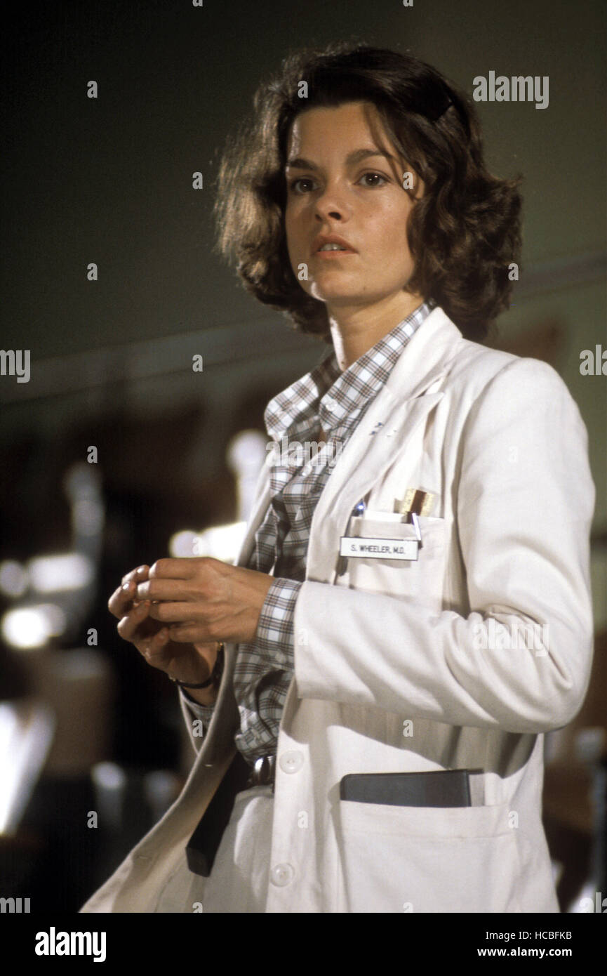 Coma genevieve bujold 1978 hi-res stock photography and images - Alamy