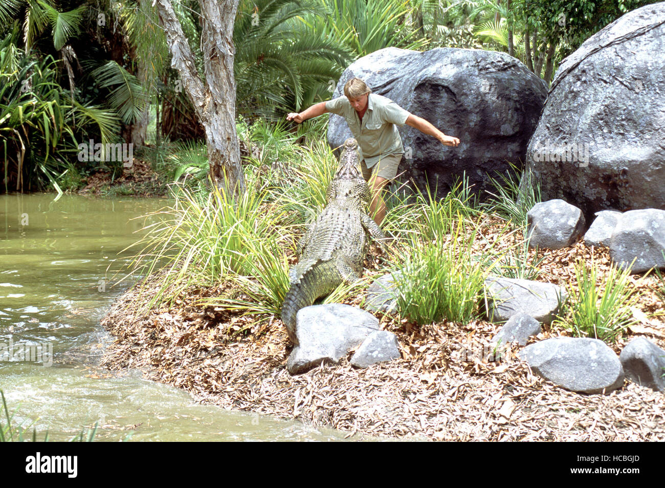 CROCODILE HUNTER: COLLISION COURSE, Steve Irwin, 2002 (c) MGM. Courtesy ...
