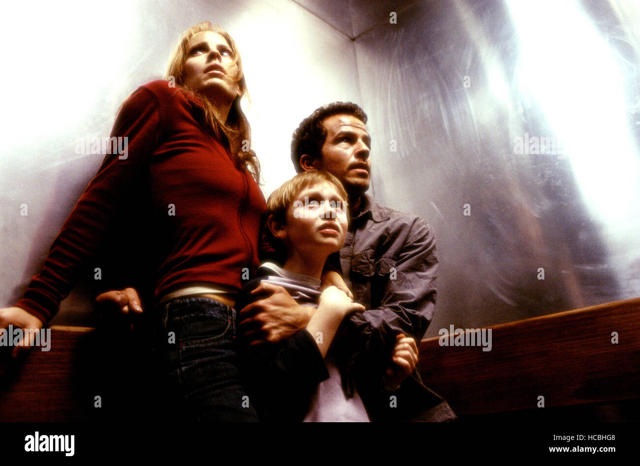 DARKNESS FALLS, Emma Caulfield, Lee Cormie, Chaney Kley, 2003, (c ...