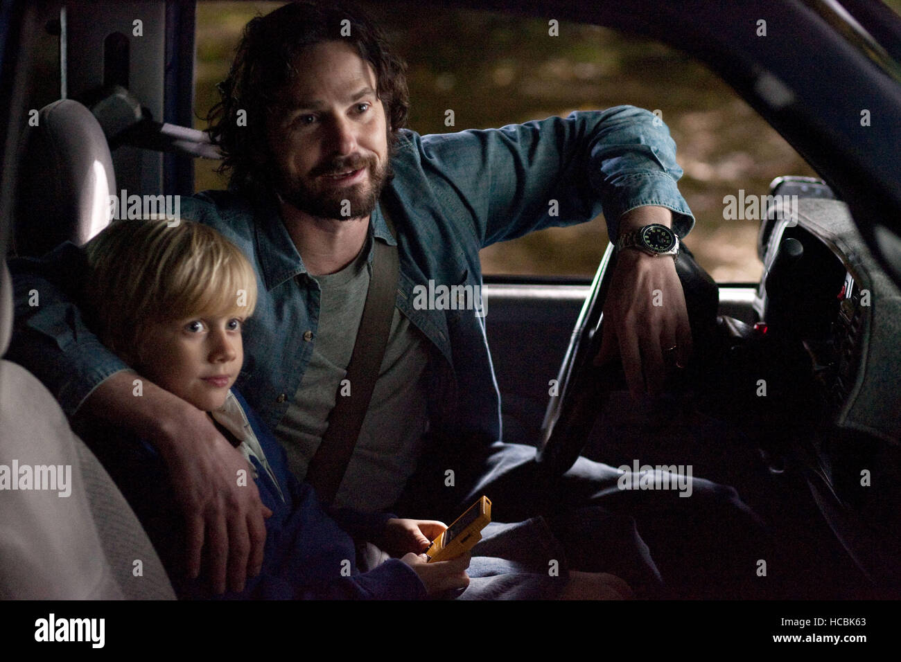 DEAR JOHN, from left: Braeden Reed, Henry Thomas, 2010. ph: Scott ...