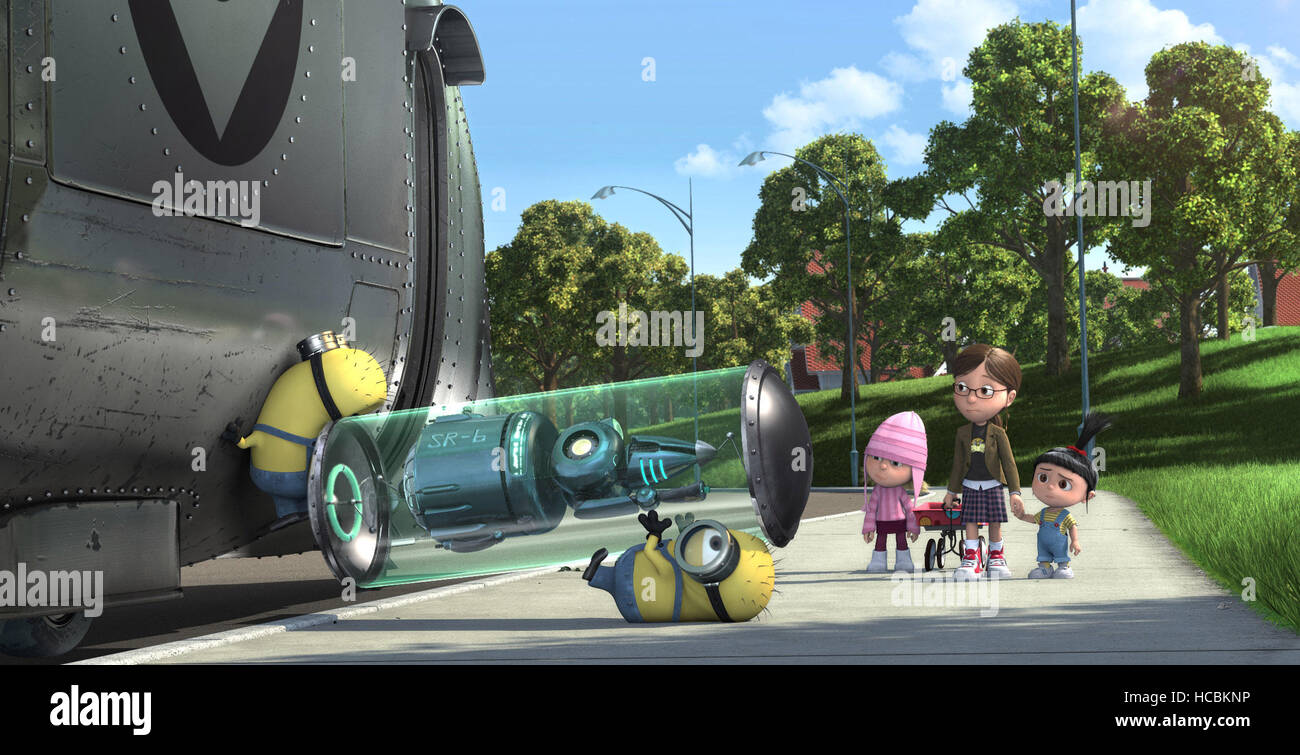 DESPICABLE ME, back, from left: Edith (voice: Dana Gaier), Margo (voice ...