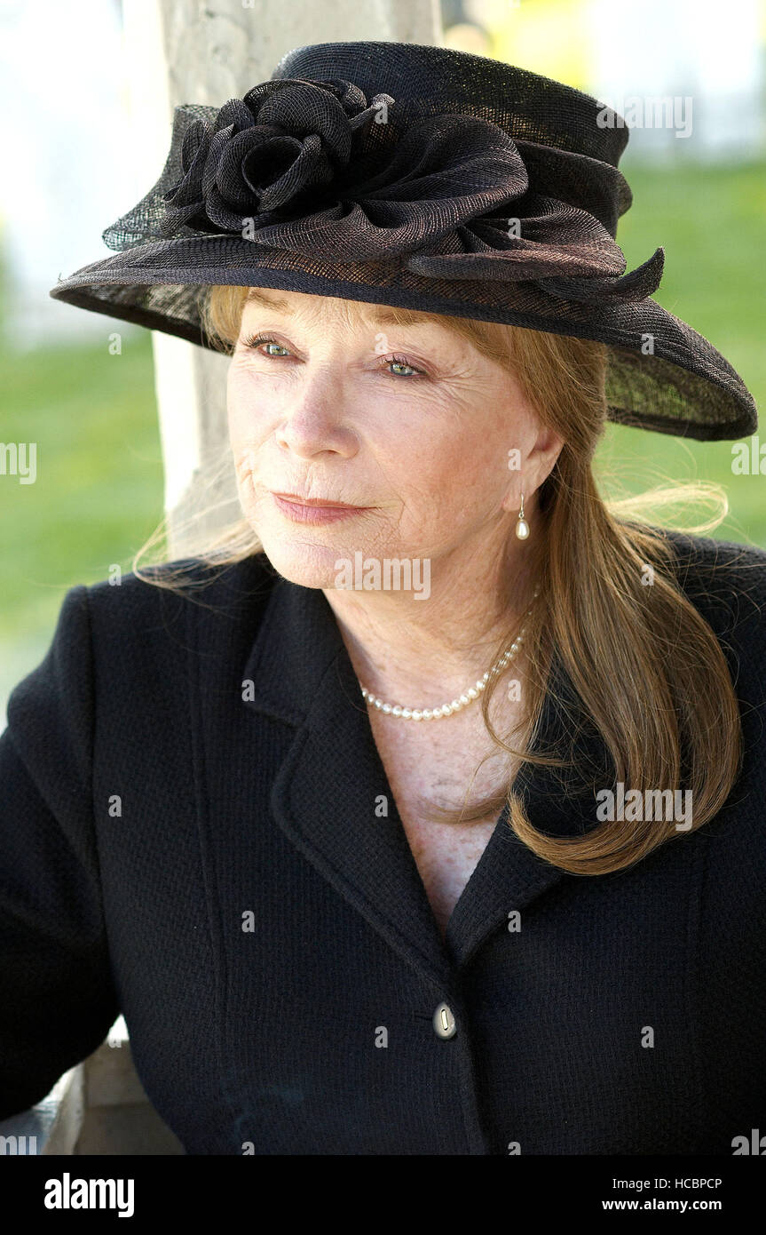 CLOSING THE RING, Shirley MacLaine, 2007. ©Weinstein Company/Courtesy ...