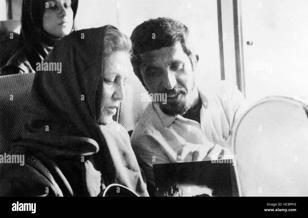 CLOSE-UP, (aka NEMA-YE NAZDIK, aka CLOSE UP), Mahrokh Ahankhah, Hossain ...