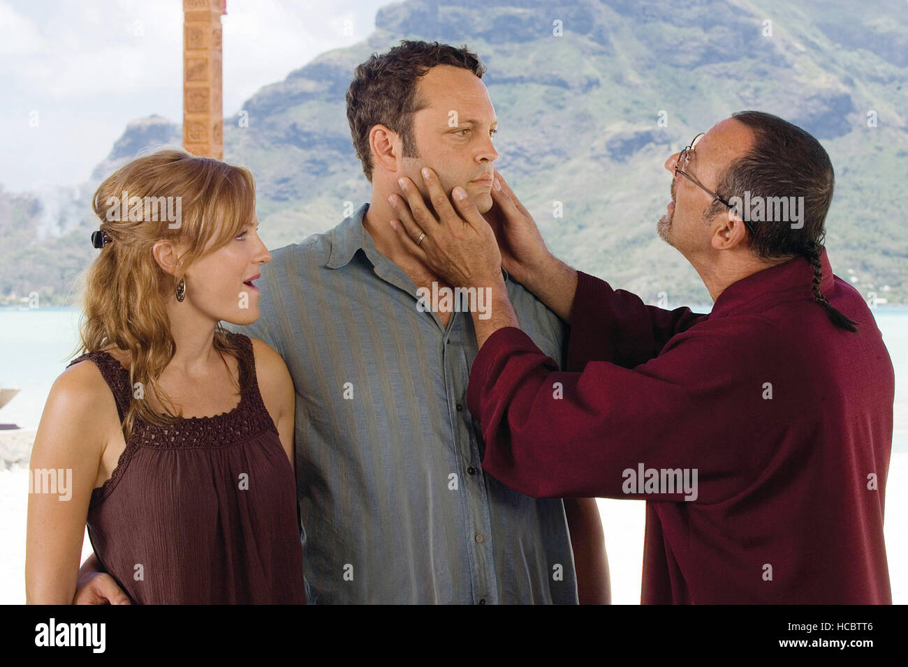 COUPLES RETREAT, from left: Malin Akerman, Vince Vaughn, Jean Reno ...