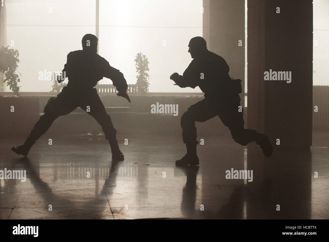 CORIOLANUS, from left: Gerard Butler, Ralph Fiennes, 2011. Ph: Larry D ...