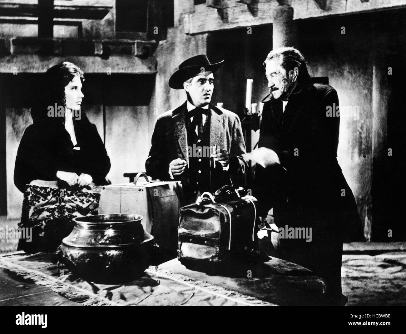 THE CURSE OF THE CRYING WOMAN, (LA MALDICION DE LA LLORONA, aka LA CASA ...