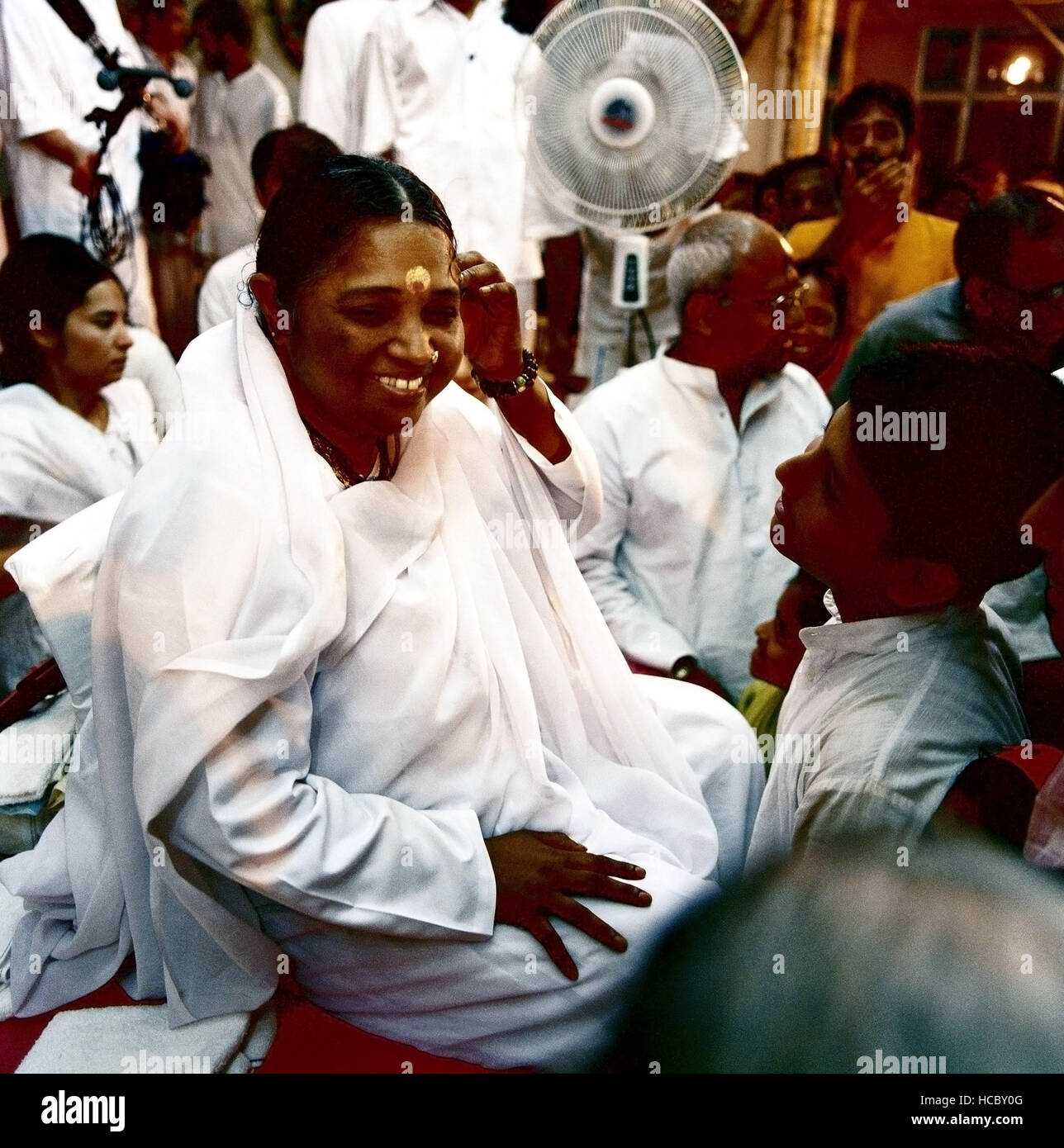 DARSHAN: THE EMBRACE, (aka DARSHAN: L'ETREINTE), Amma, aka Mata ...