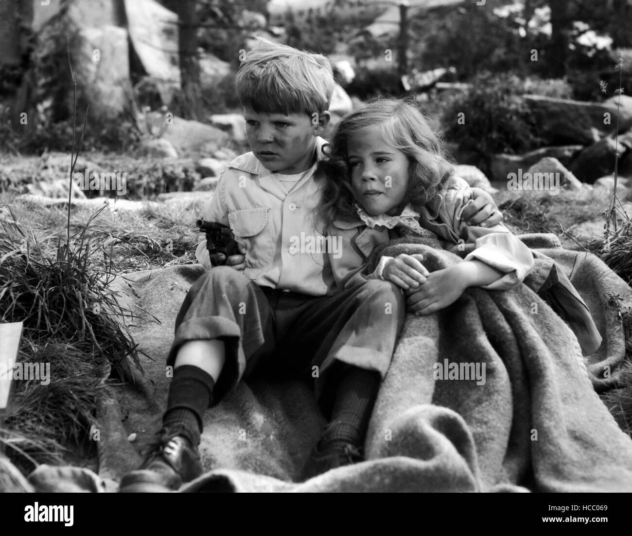 DESPERATE SEARCH, from left: Lee Aaker, Linda Lowell, 1952 Stock Photo ...