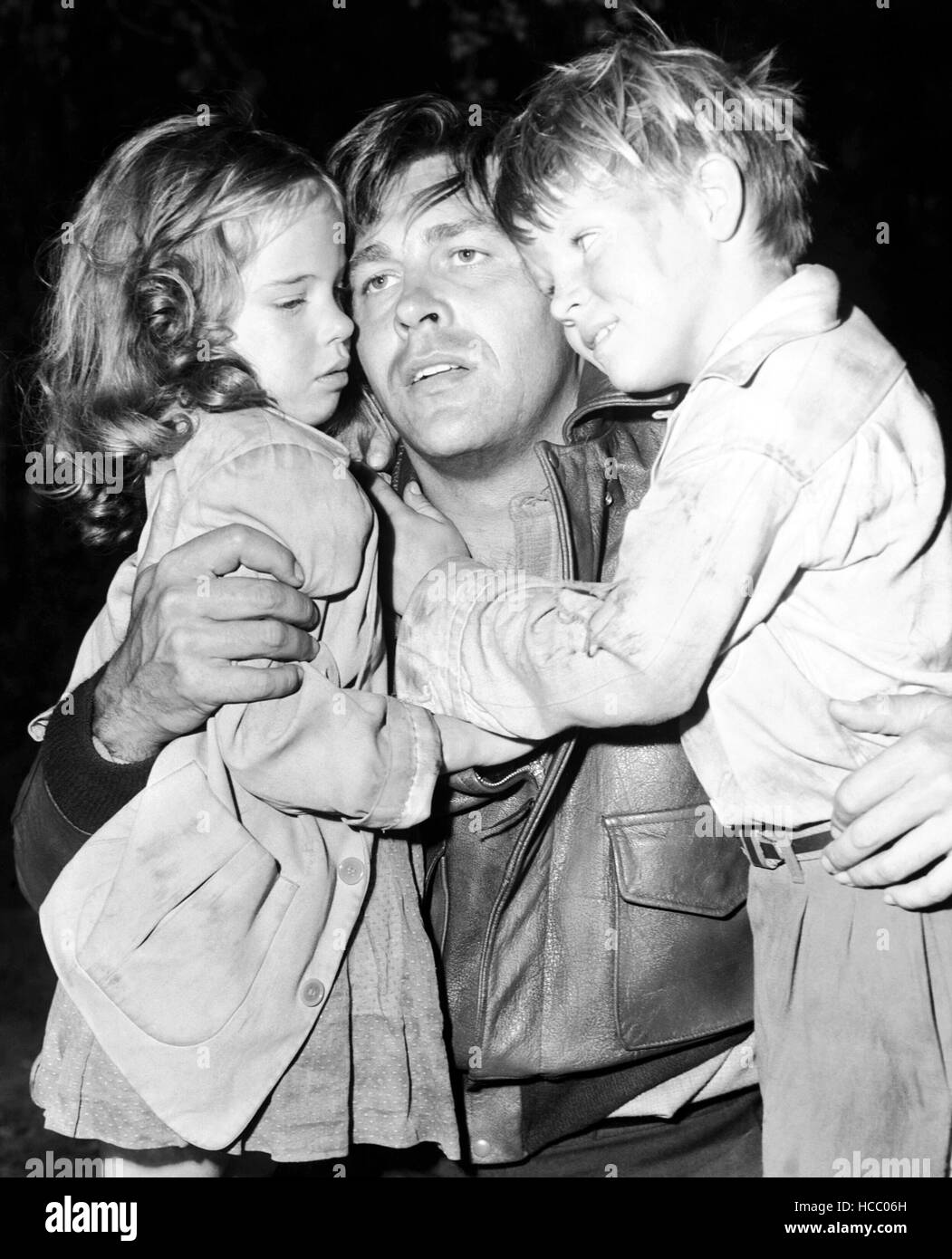 DESPERATE SEARCH, from left: Linda Lowell, Howard Keel, Lee Aaker, 1952 ...
