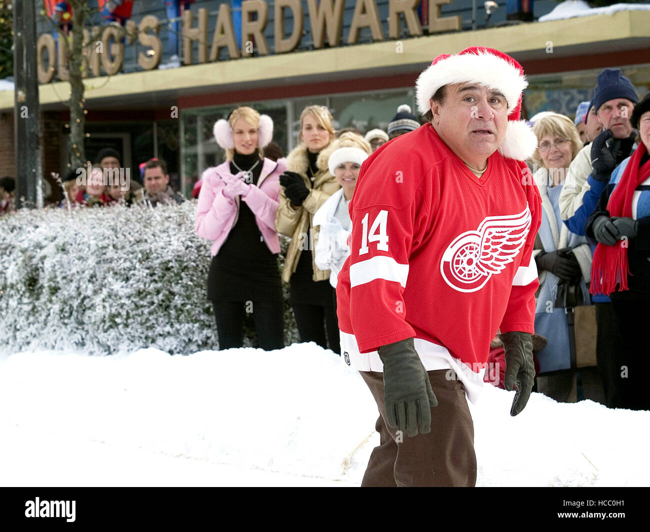 DECK THE HALLS, Danny DeVito (foreground), 2006.TM & ©20th Century Fox ...