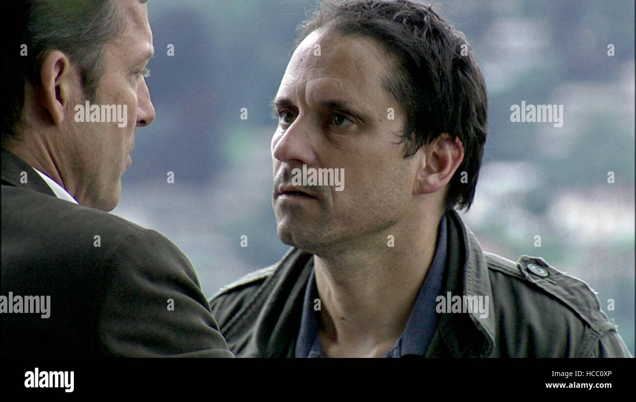 DIRTY MONEY, L'INFILTRE, Antoine Basler (right), 2008. ©Christal Films ...