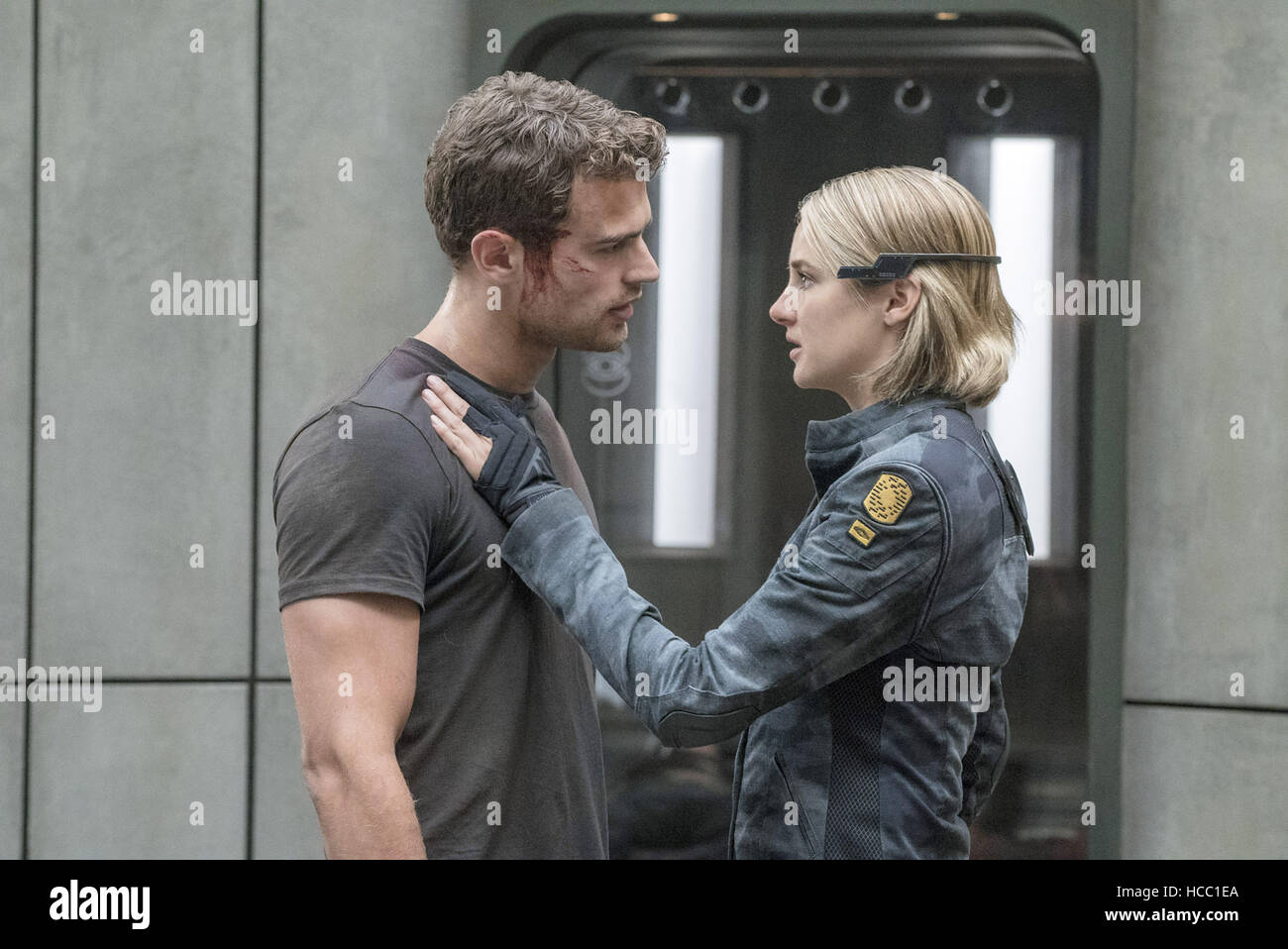 ALLEGIANT, (aka THE DIVERGENT SAGA: ALLEGIANT - PART 1), from left ...