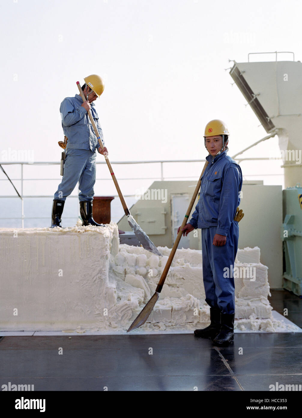 DRAWING RESTRAINT 9, 2005, ©Matthew Barney/Courtesy Everett Collection ...