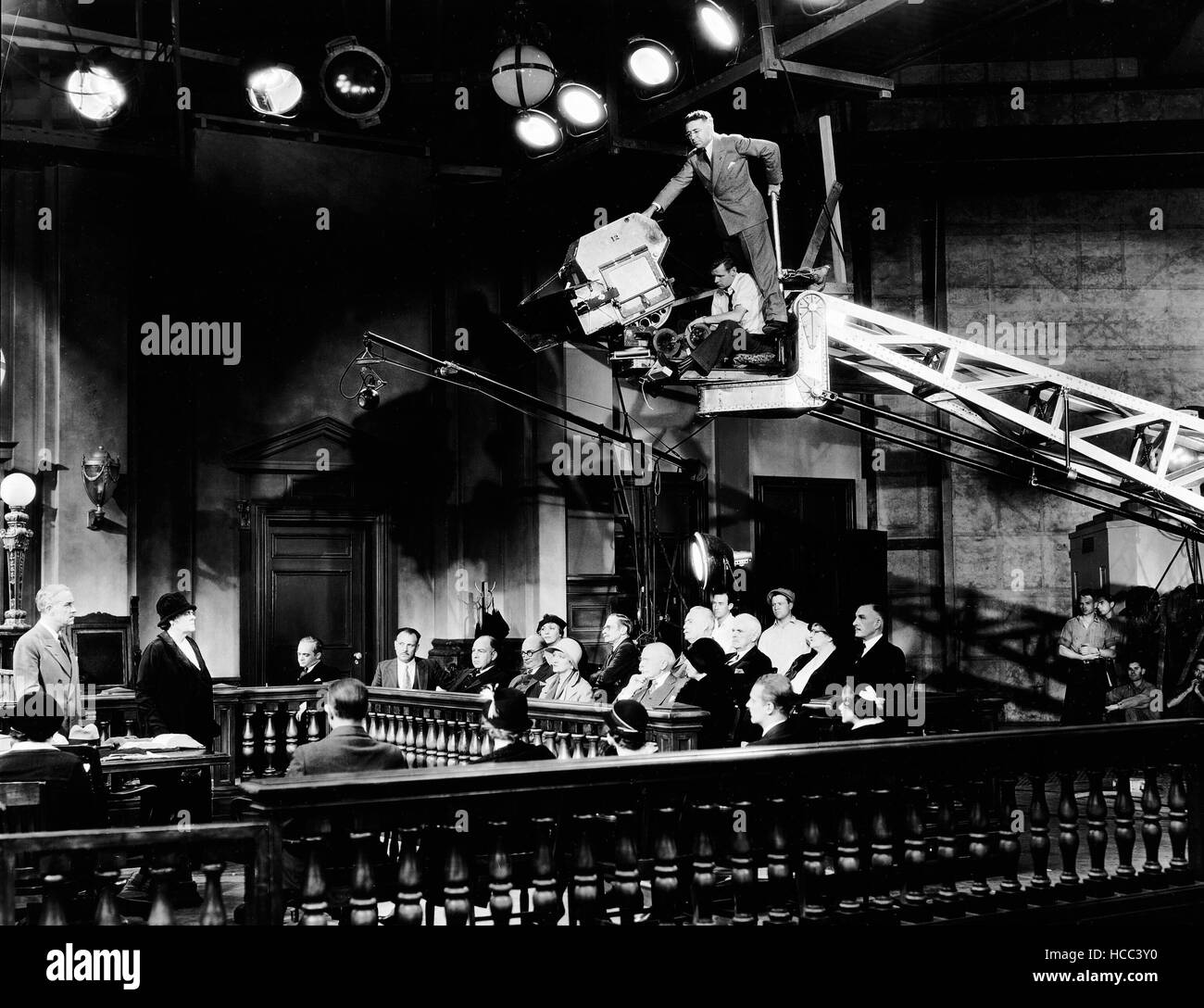 EMMA, Purnell Pratt, Marie Dressler, director Clarence Brown (standing ...