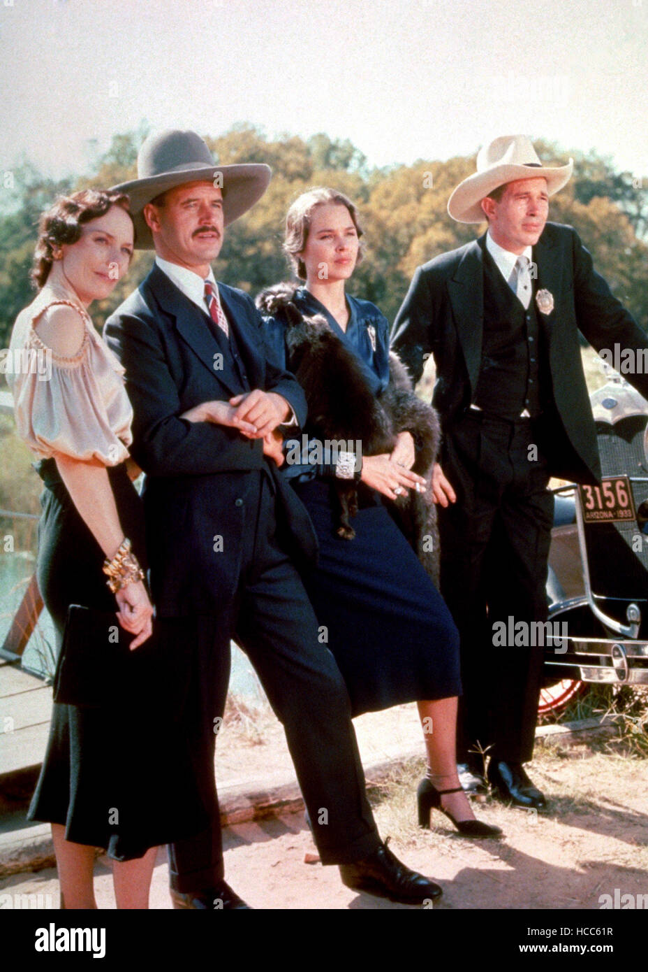 DILLINGER, Cloris Leachman, Geoffrey Lewis, Michelle Phillips, Warren ...