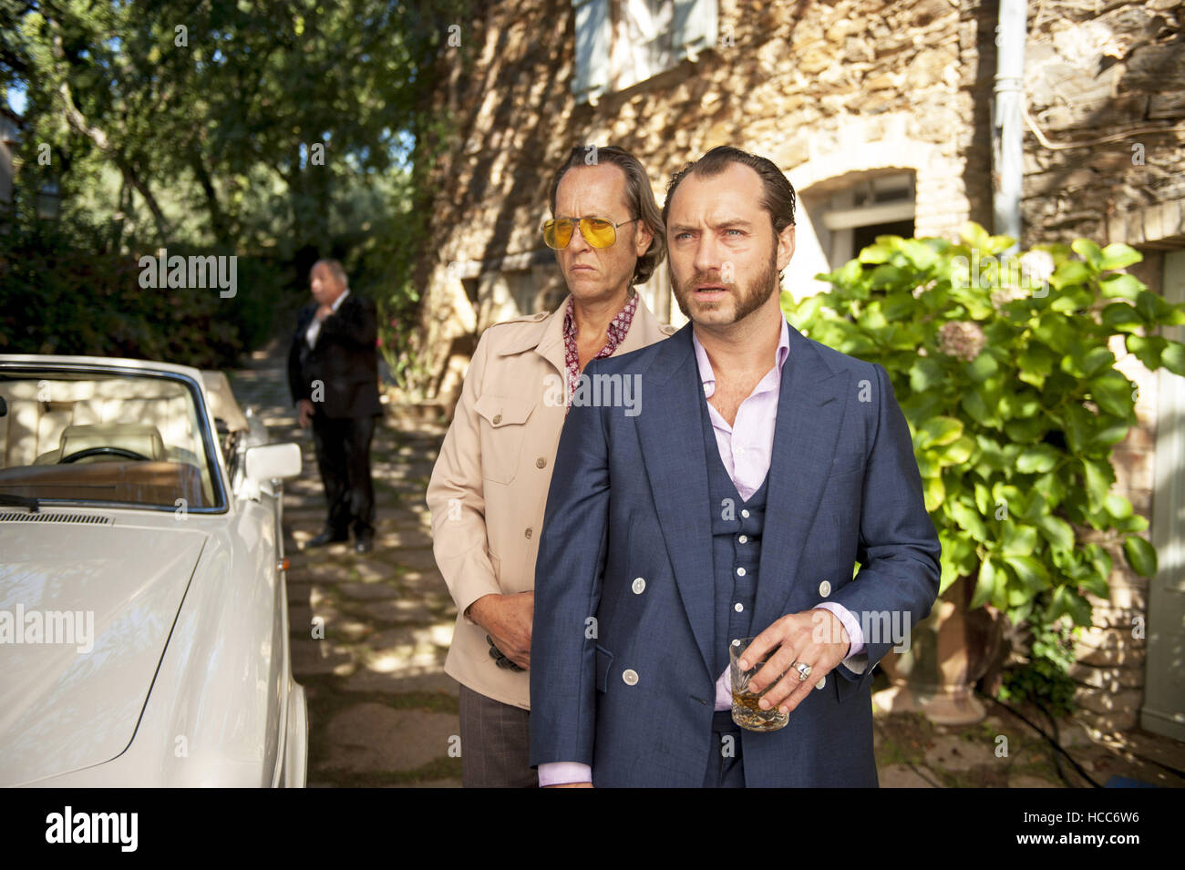 DOM HEMINGWAY, from left: Richard E. Grant, Jude Law, 2013. ph: Nick ...
