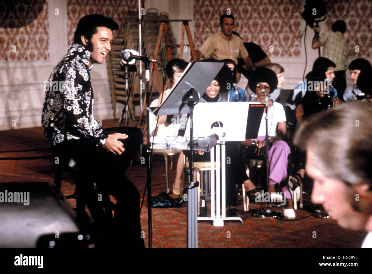 ELVIS ON TOUR, Elvis Presley, 1972 Stock Photo - Alamy