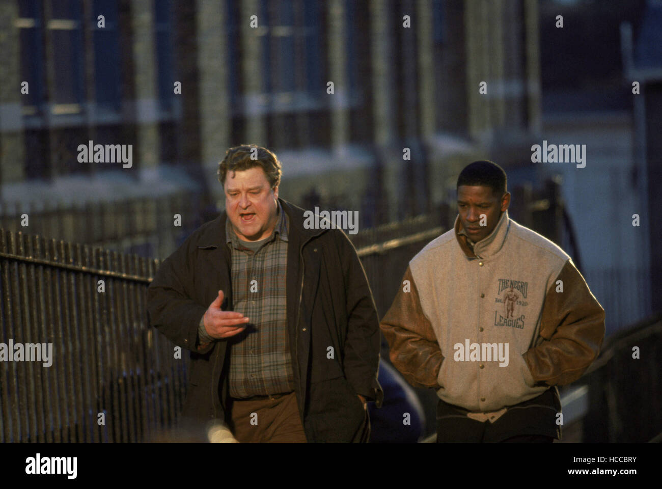 FALLEN, John Goodman, Denzel Washington, 1998, (c) Warner Brothers ...