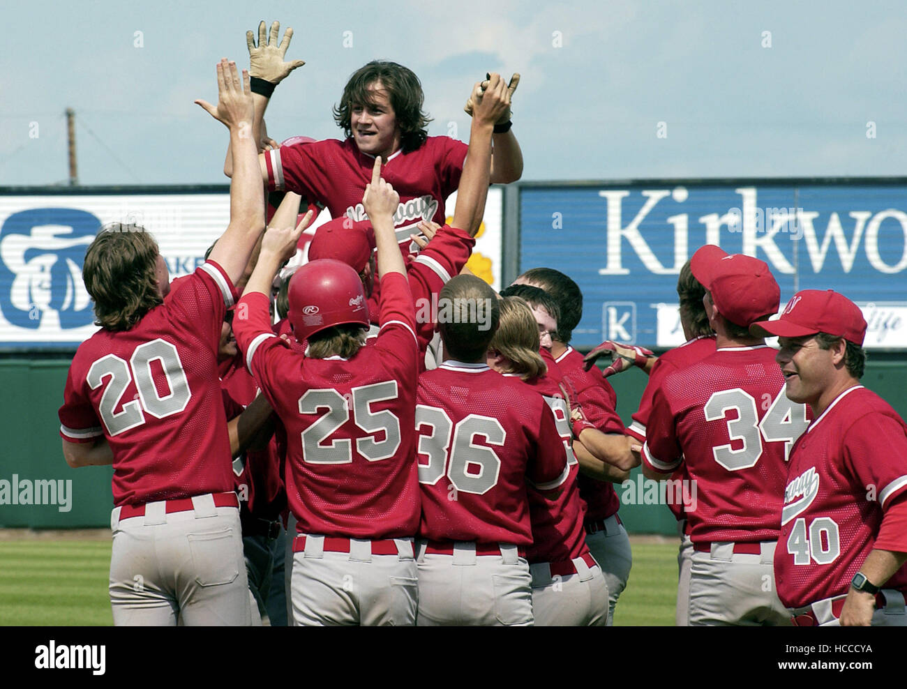 THE FINAL SEASON, Michael Angarano (top), Sean Astin (far right), 2007 ...
