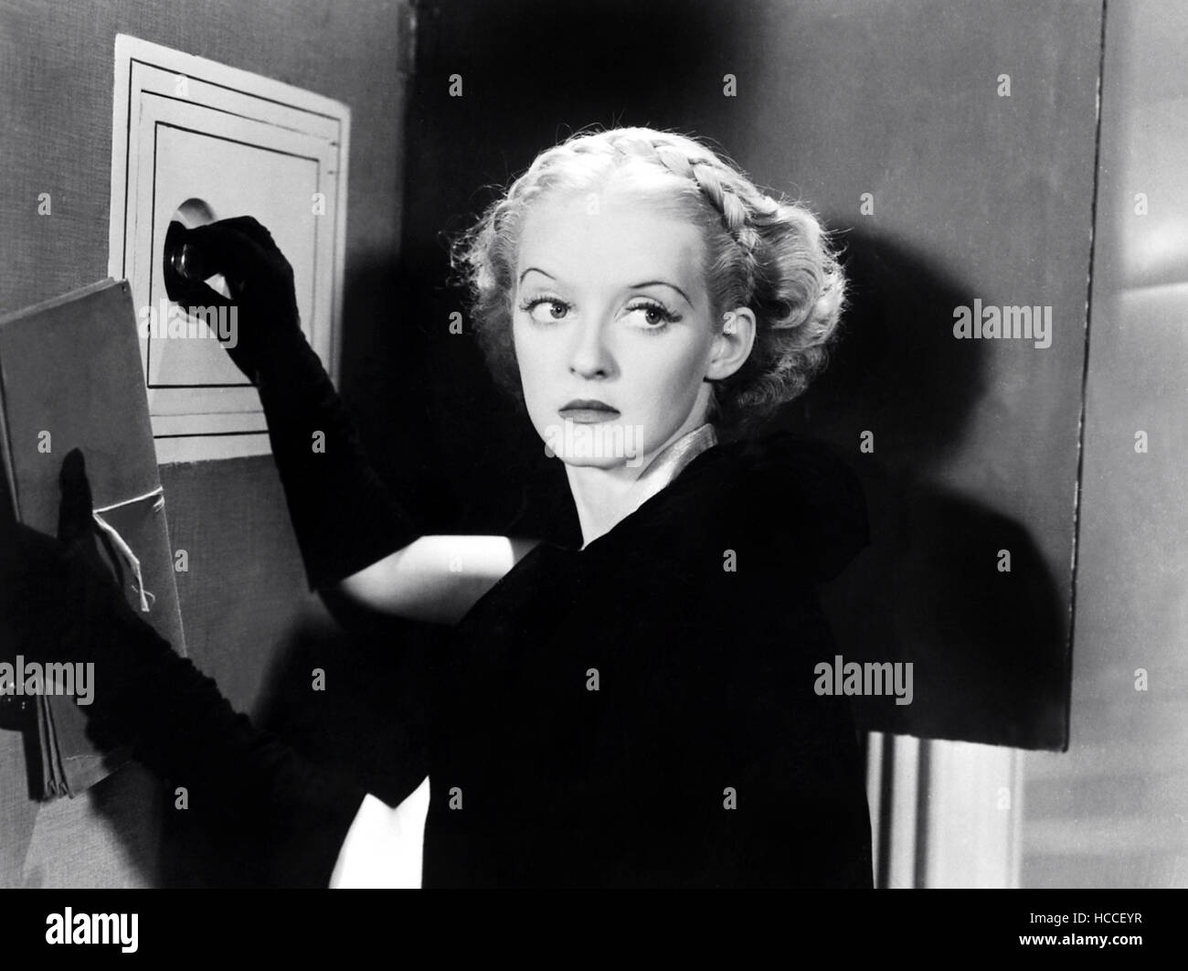 FOG OVER FRISCO, Bette Davis, 1934 Stock Photo - Alamy