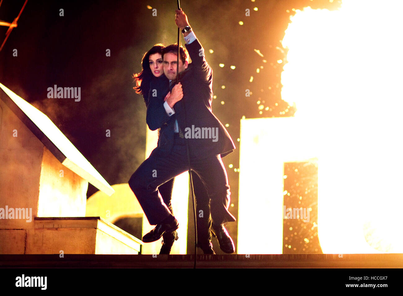 GET SMART, from left: Anne Hathaway, Steve Carell, 2008, © Warner ...