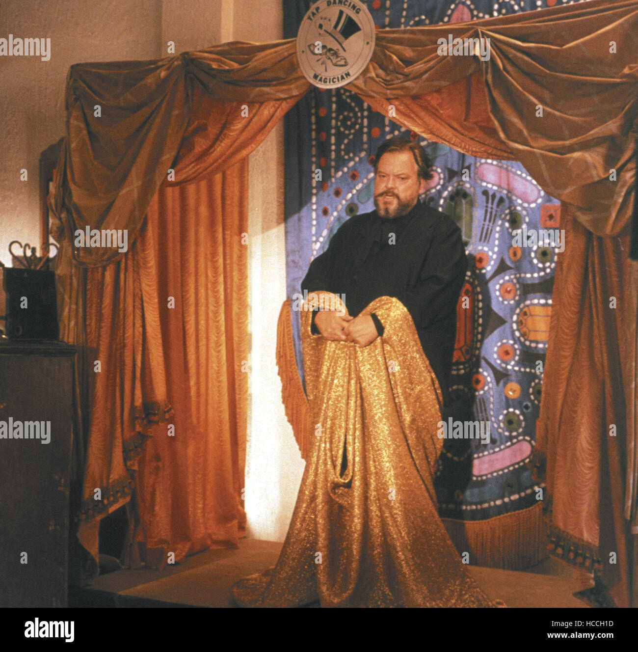 GET TO KNOW YOUR RABBIT, Orson Welles, 1972 Stock Photo - Alamy