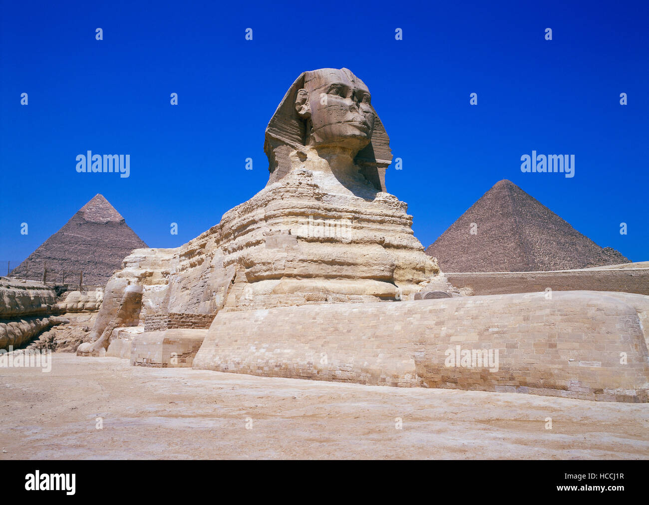 The giza plateau hi-res stock photography and images - Alamy