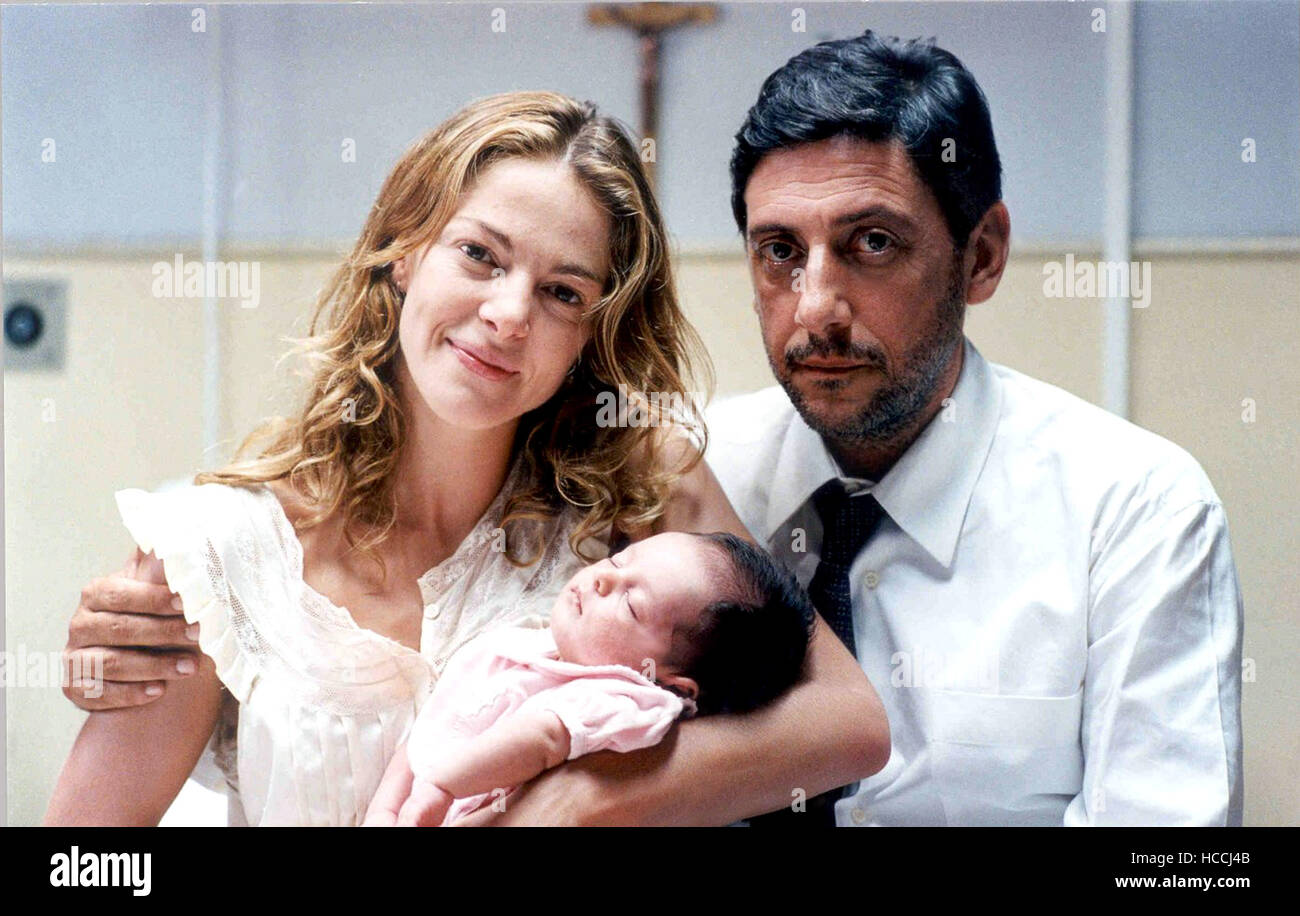 DON'T MOVE, (aka NON TI MUOVERE), Claudia Gerini, Sergio Castellitto ...