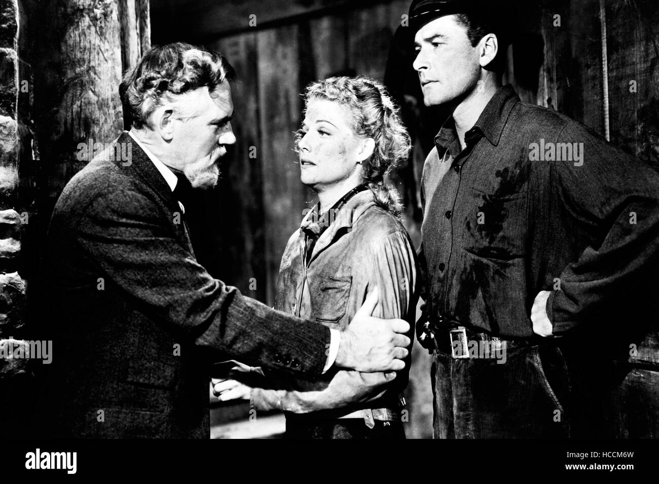 EDGE OF DARKNESS, Walter Huston, Ann Sheridan, Errol Flynn, 1943 Stock ...