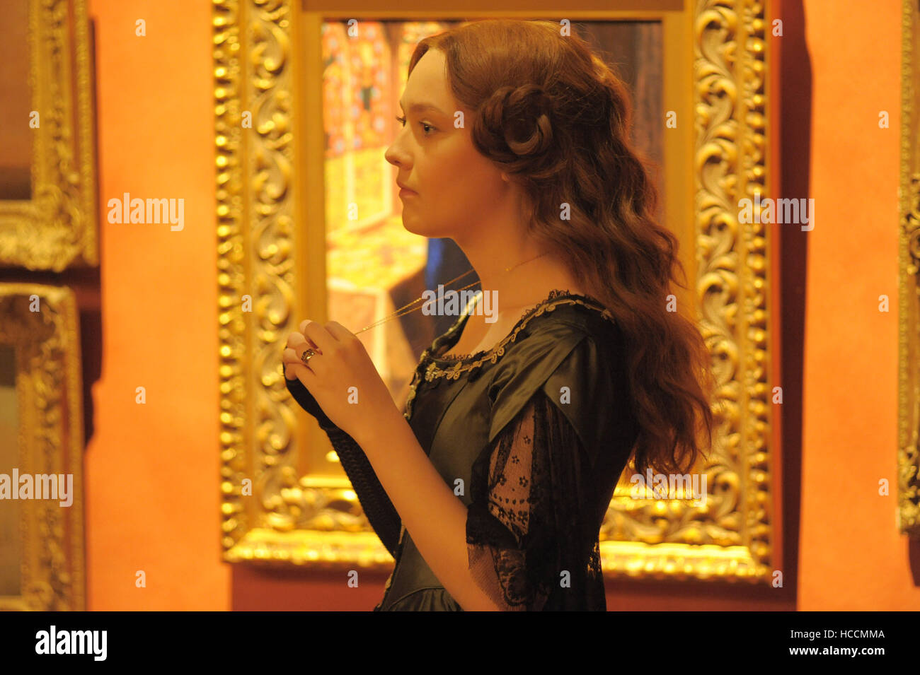 EFFIE GRAY, Dakota Fanning, 2014. ph: Nicola Dove / © Adopt Films ...