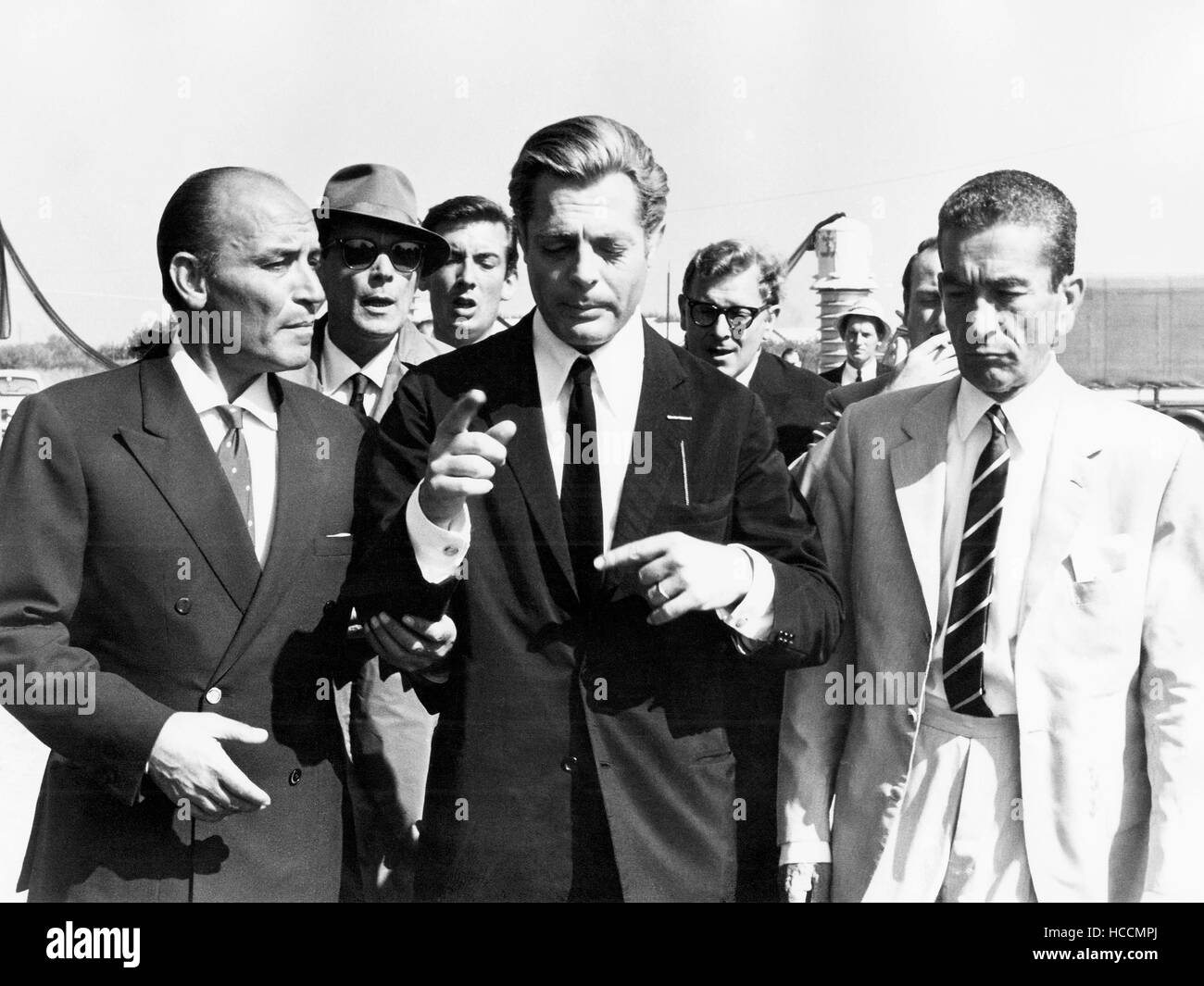 8 1/2, foreground from left: Cesarino Miceli Picardi, Marcello ...