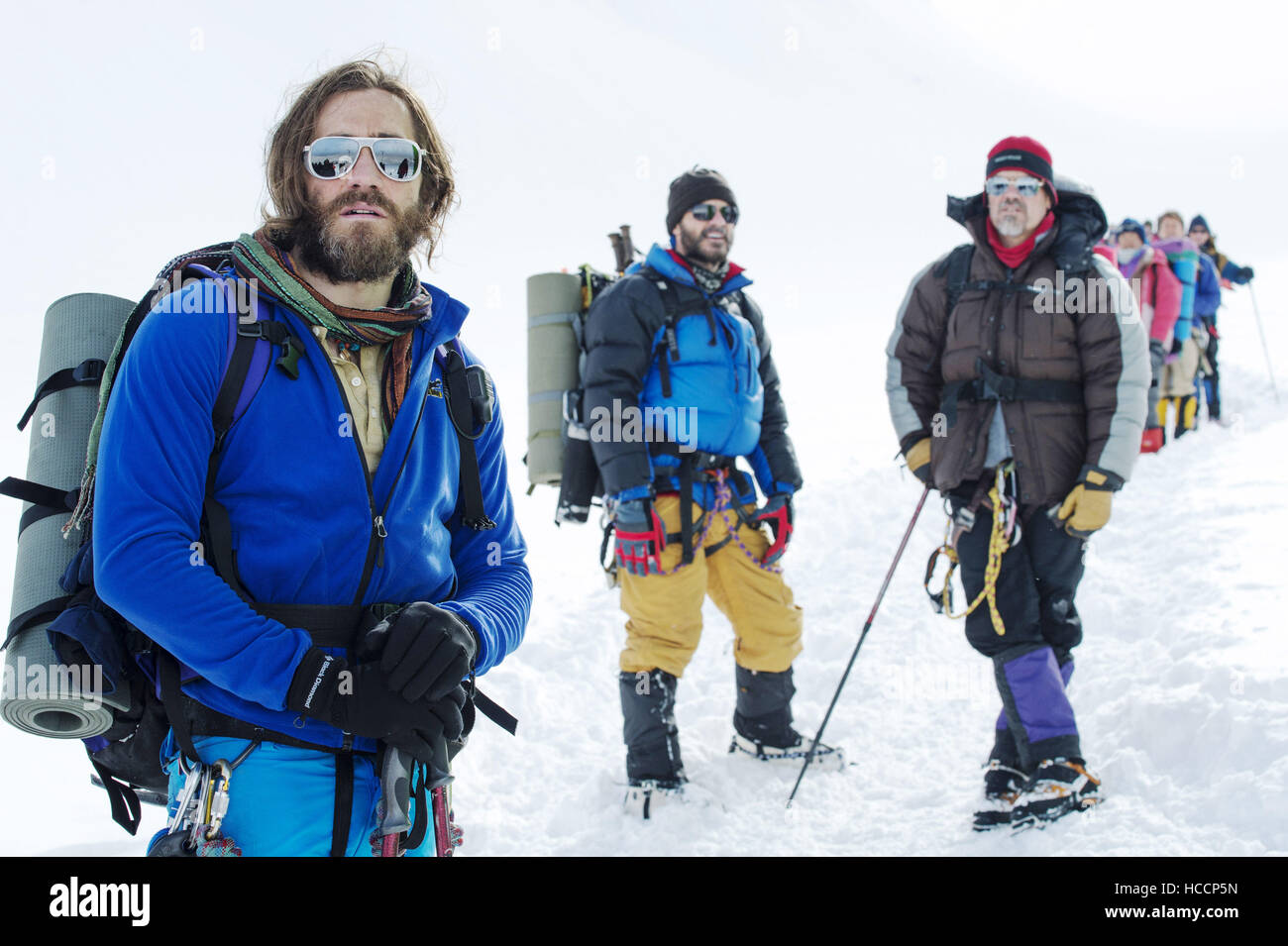 EVEREST, front: Jake Gyllenhaal, right: Josh Brolin, 2015. ph: Jasin ...