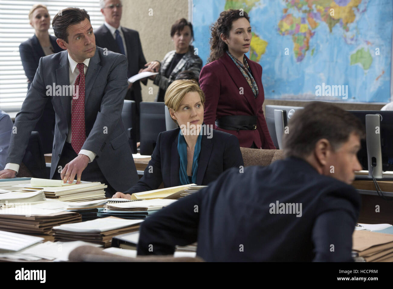 THE FIFTH ESTATE, Laura Linney (blonde hair), 2013. ph: Frank Connor ...