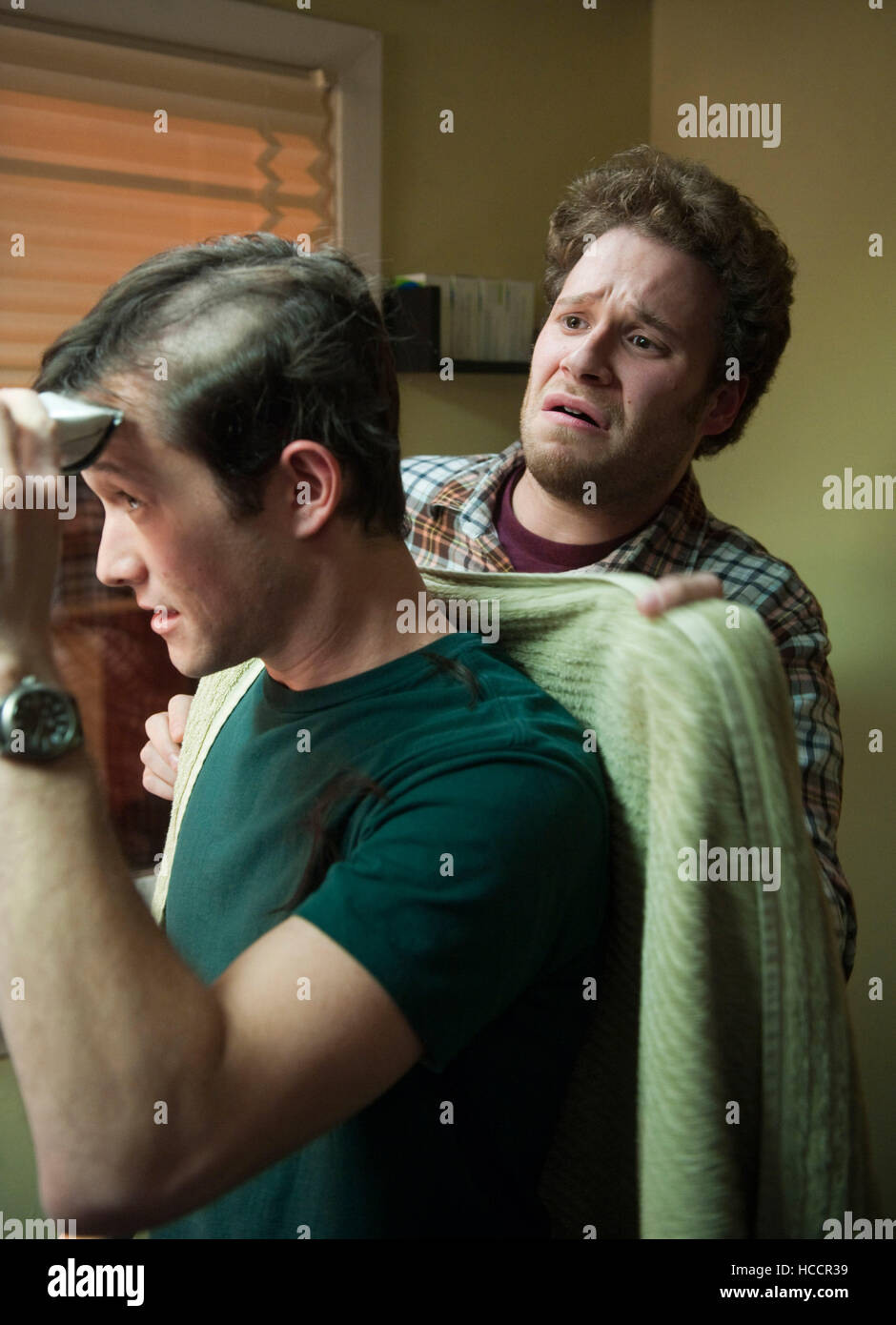 50/50, from left: Joseph Gordon-Levitt, Seth Rogen, 2011. ph: Chris ...