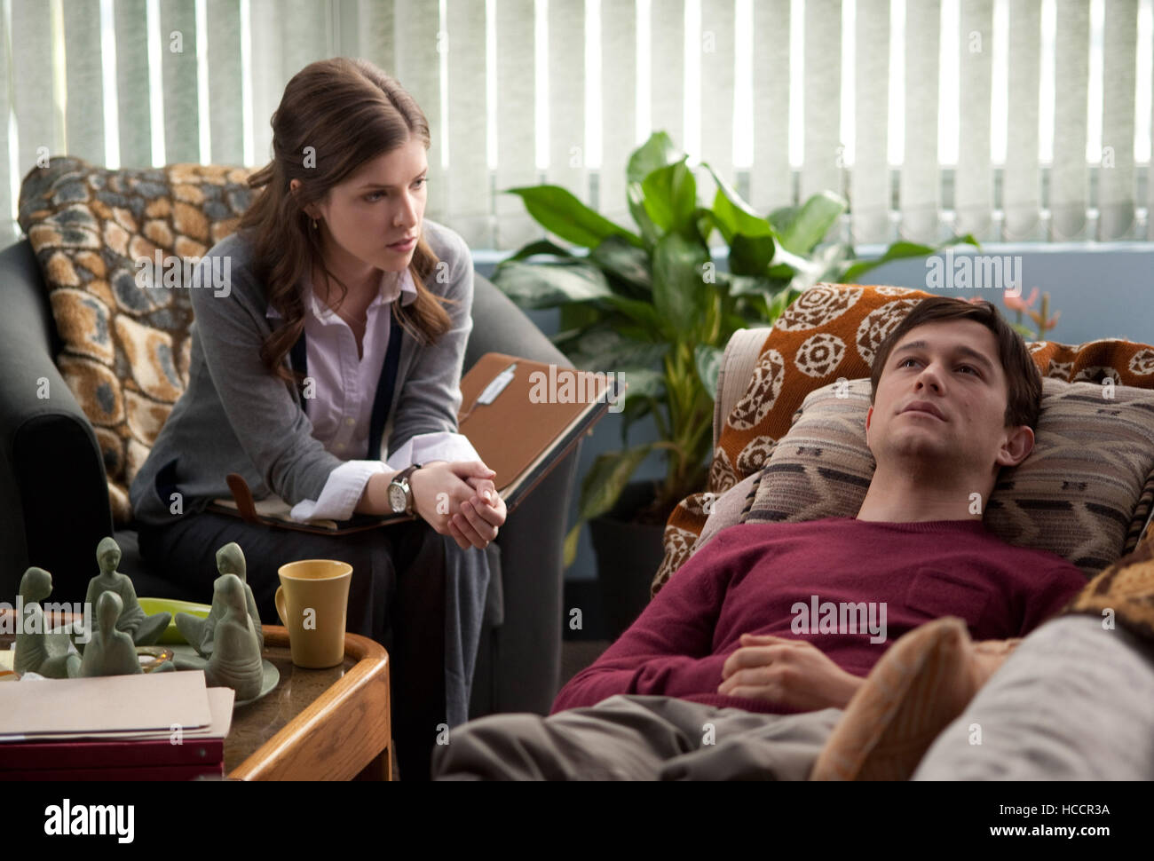 50/50, from left: Anna Kendrick, Joseph Gordon-Levitt, 2011. ph: Chris ...