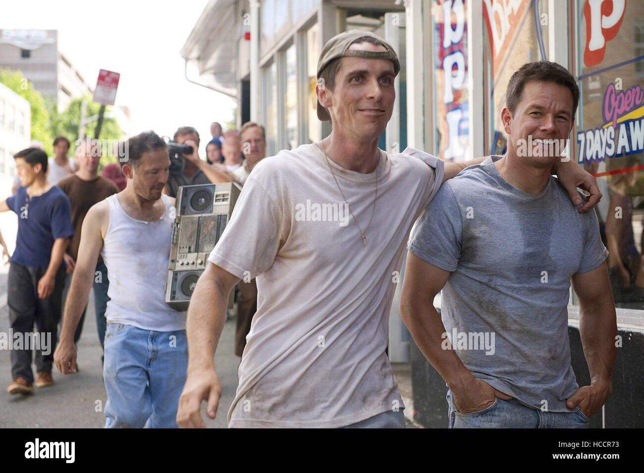 THE FIGHTER, from left: Christian Bale, Mark Wahlberg, 2010. ph: JoJo ...
