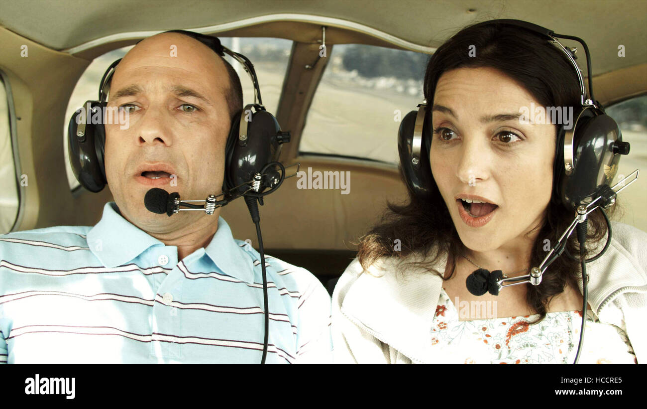 FIVE HOURS FROM PARIS, (aka HAMESH SHAOT ME'PARIZ), from left: Dror Keren, Helena Yaralova, 2009 ...