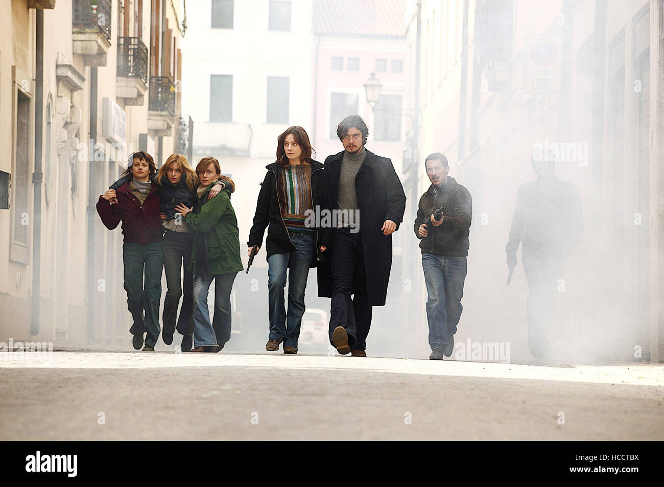 FRONT LINE, (aka LA PRIMA LINEA), front, from left: Giovanna ...