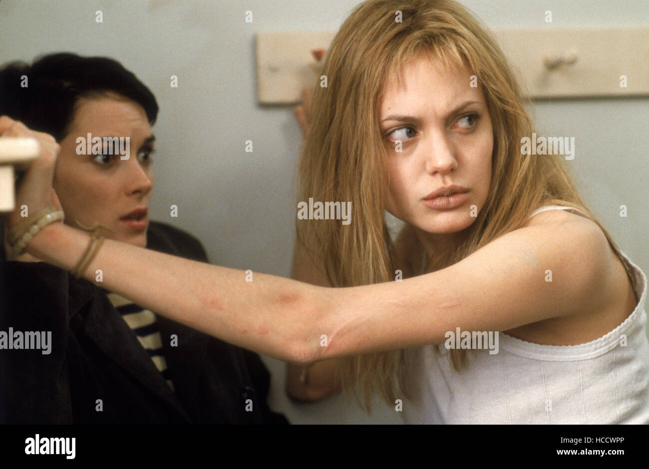 GIRL, INTERRUPTED, Winona Ryder, Angelina Jolie, 1999, (c) Columbia ...