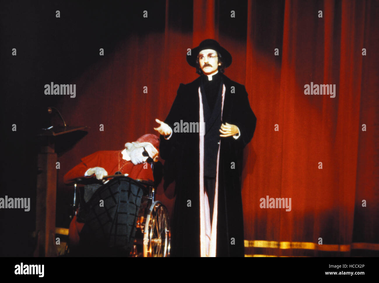 GILDA LIVE, Don Novello as Father Guido Sarducci (right), 1980, (c ...