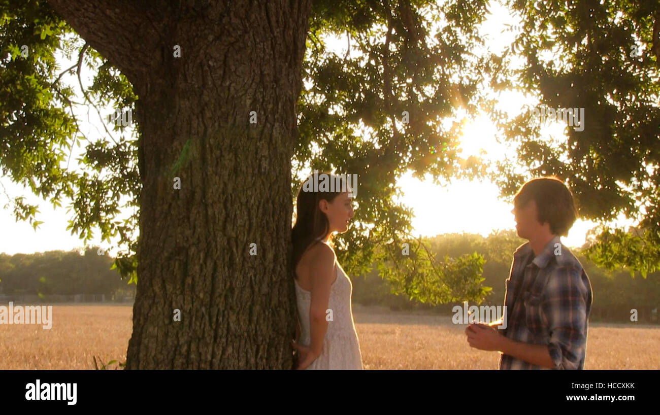 GLASS, l-r: Rachel Ravel, James Powell, 2016. ©Powell Pictures/courtesy ...