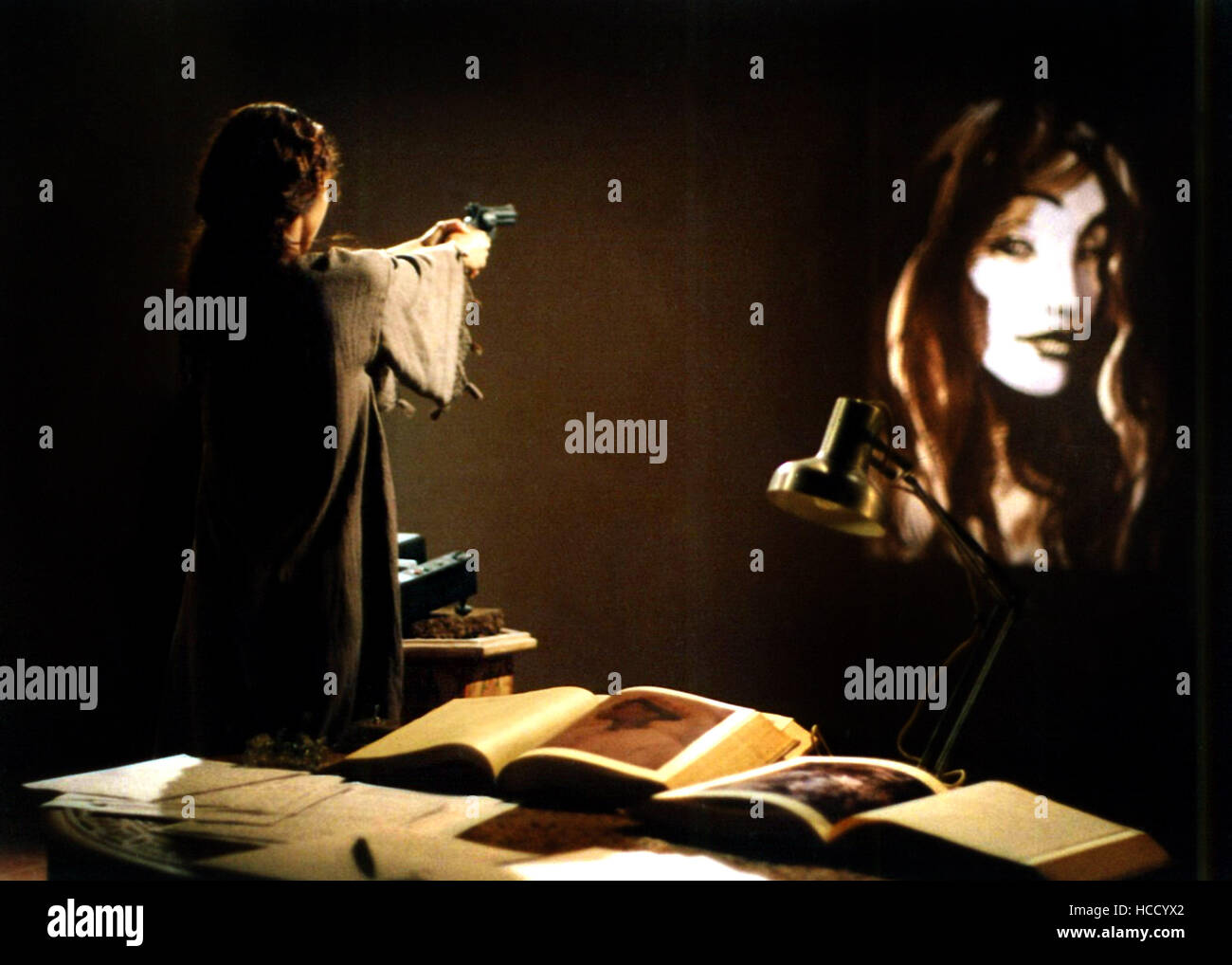 GRADIVA (C'EST GRADIVA QUI VOUS APPELLE), (aka IT'S GRADIVA WHO IS ...